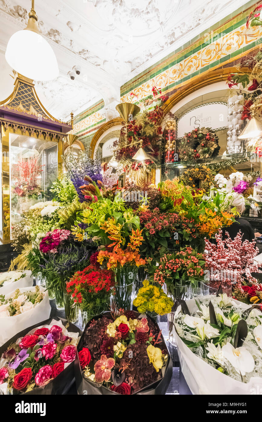 England, London, Knightsbridge, Harrods, Food Hall, Flower Stall Stock ...