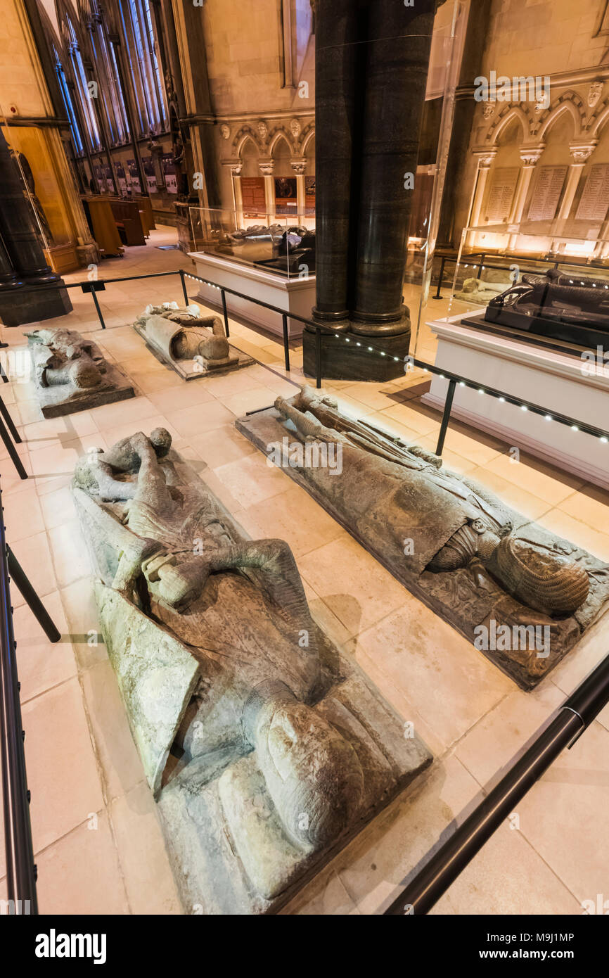 England, London, The Strand, The Temple Church, Effigies of The Knights ...