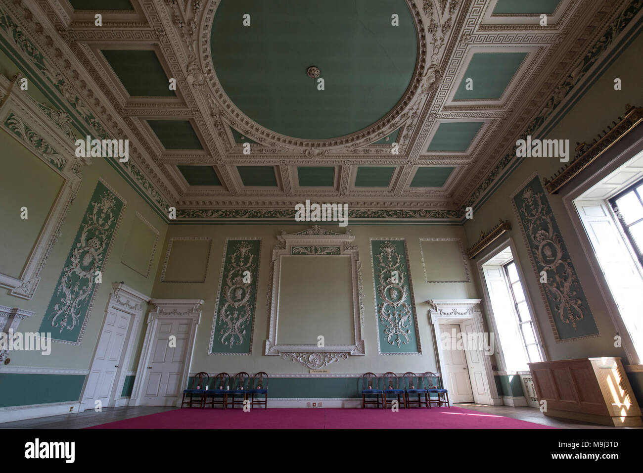 A room inside wentworth woodhouse in rotherham hi-res stock photography ...