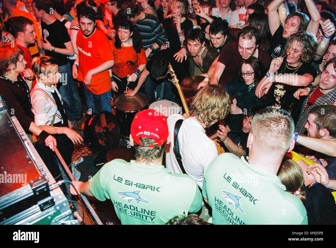 Lightning bolt live hi-res stock photography and images - Alamy