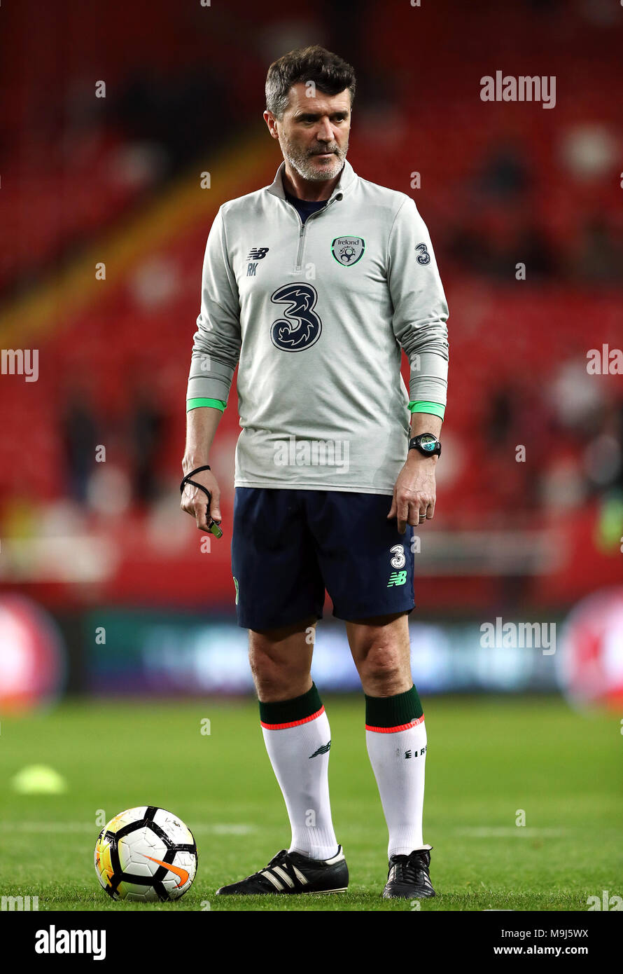 Roy keane ireland manager hi-res stock photography and images - Alamy