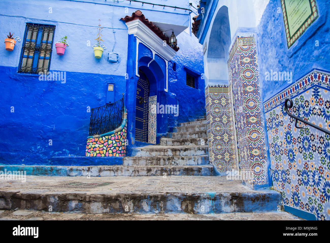Morocco tiles chaouen hi-res stock photography and images - Alamy