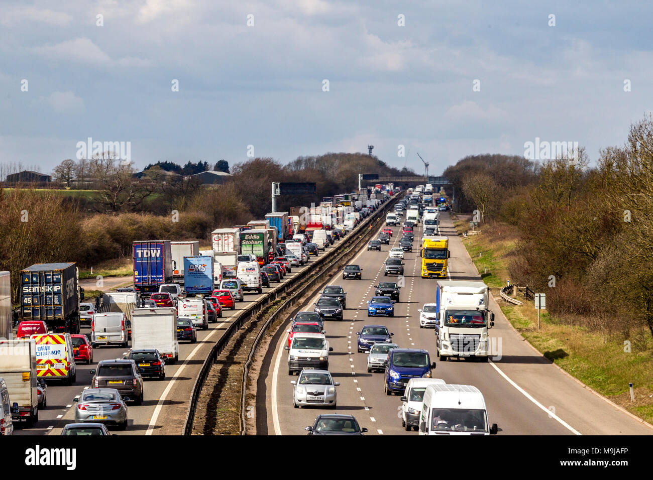 Traffic congestion on the m1 motorway hi-res stock photography and ...