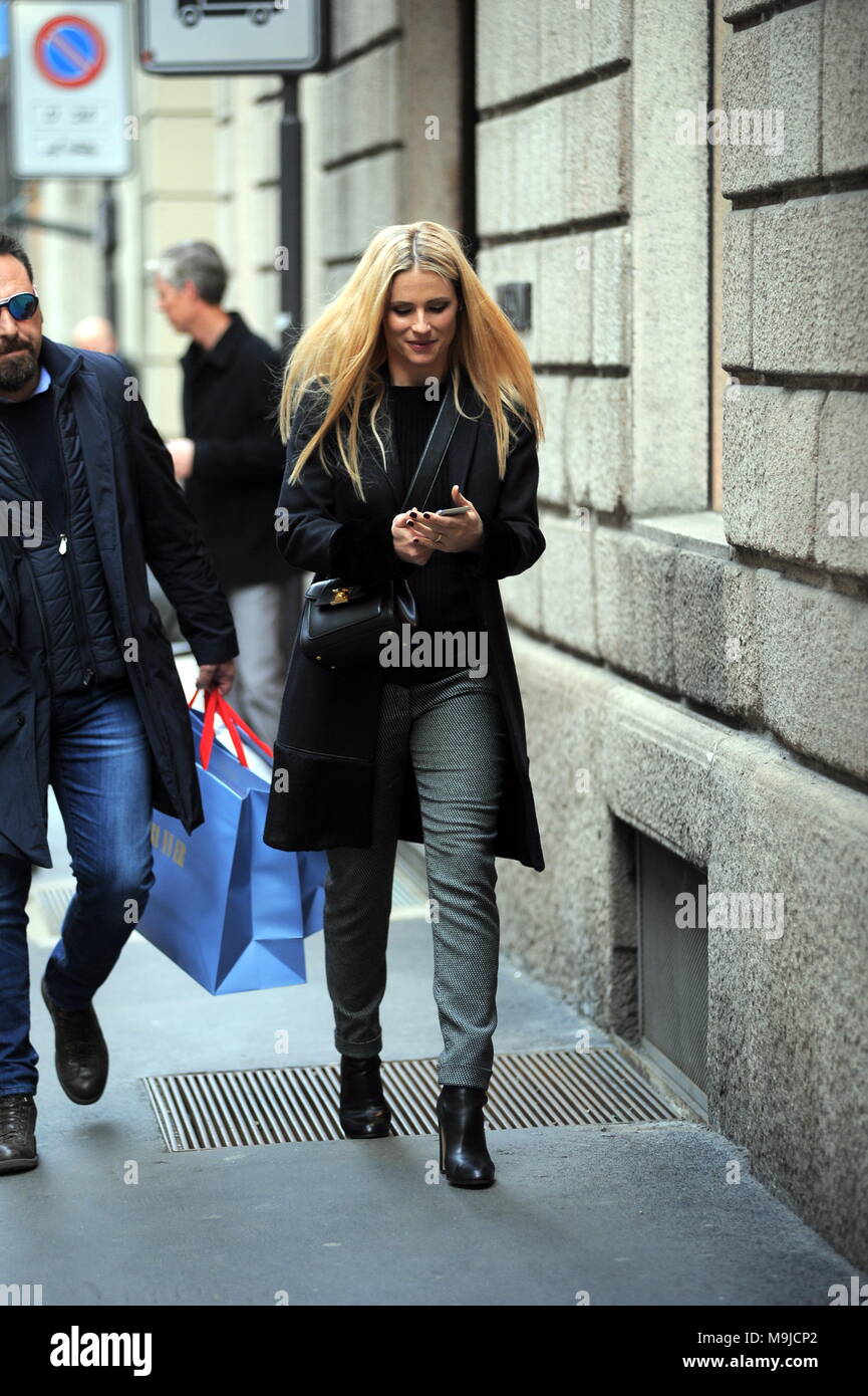 Milan, Michelle Hunziker and daughter Aurora are shopping together ...