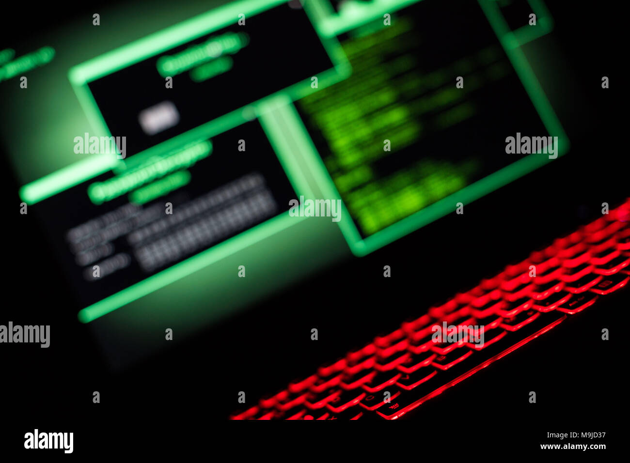 Software downloads hi-res stock photography and images - Alamy