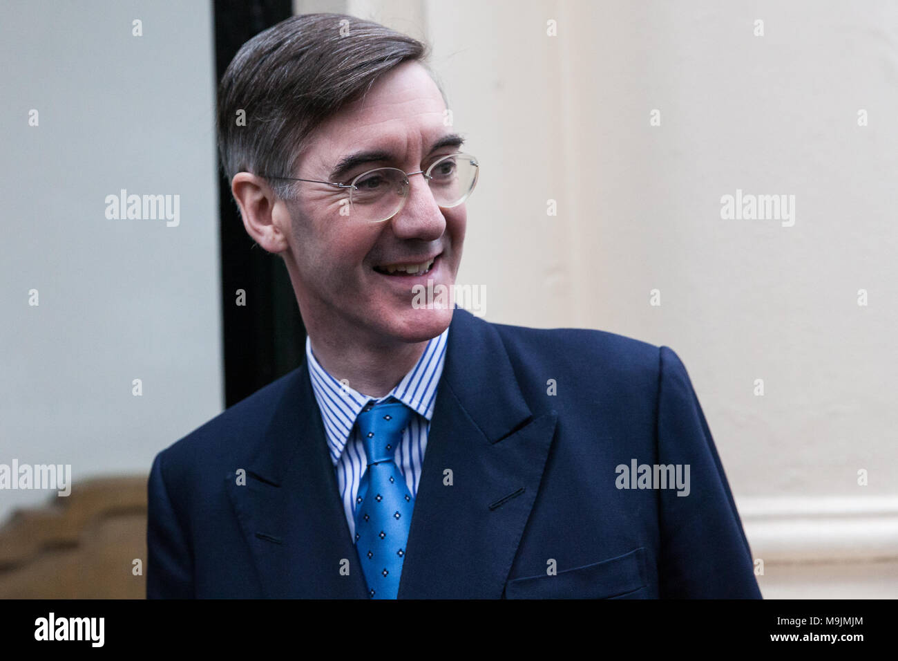 Jacob rees mogg arriving for hi-res stock photography and images - Alamy