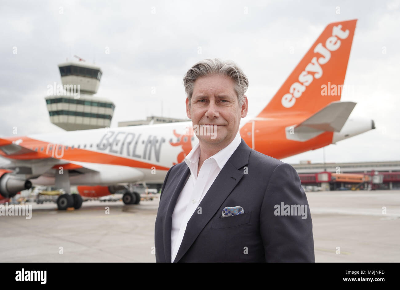 Airbus a320 ceo hi-res stock photography and images - Alamy