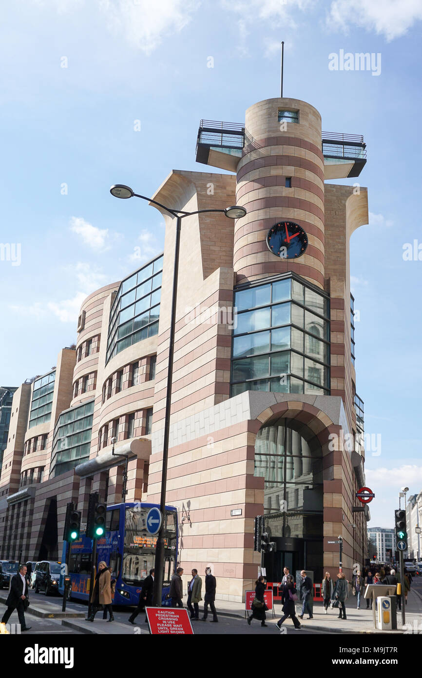 Pink office building at Bank Station, London, UK Stock Photo - Alamy