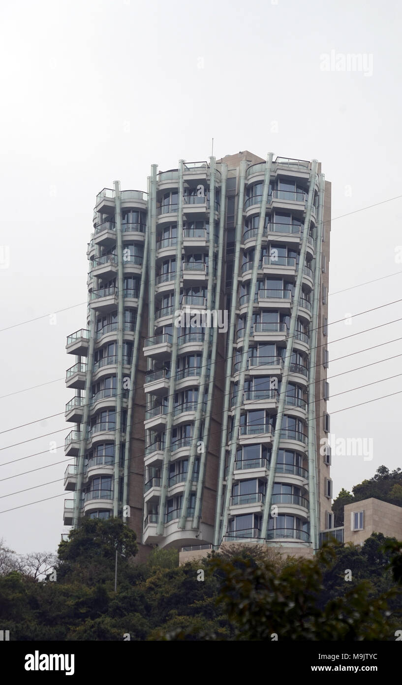 Twisted architecture hi-res stock photography and images - Alamy