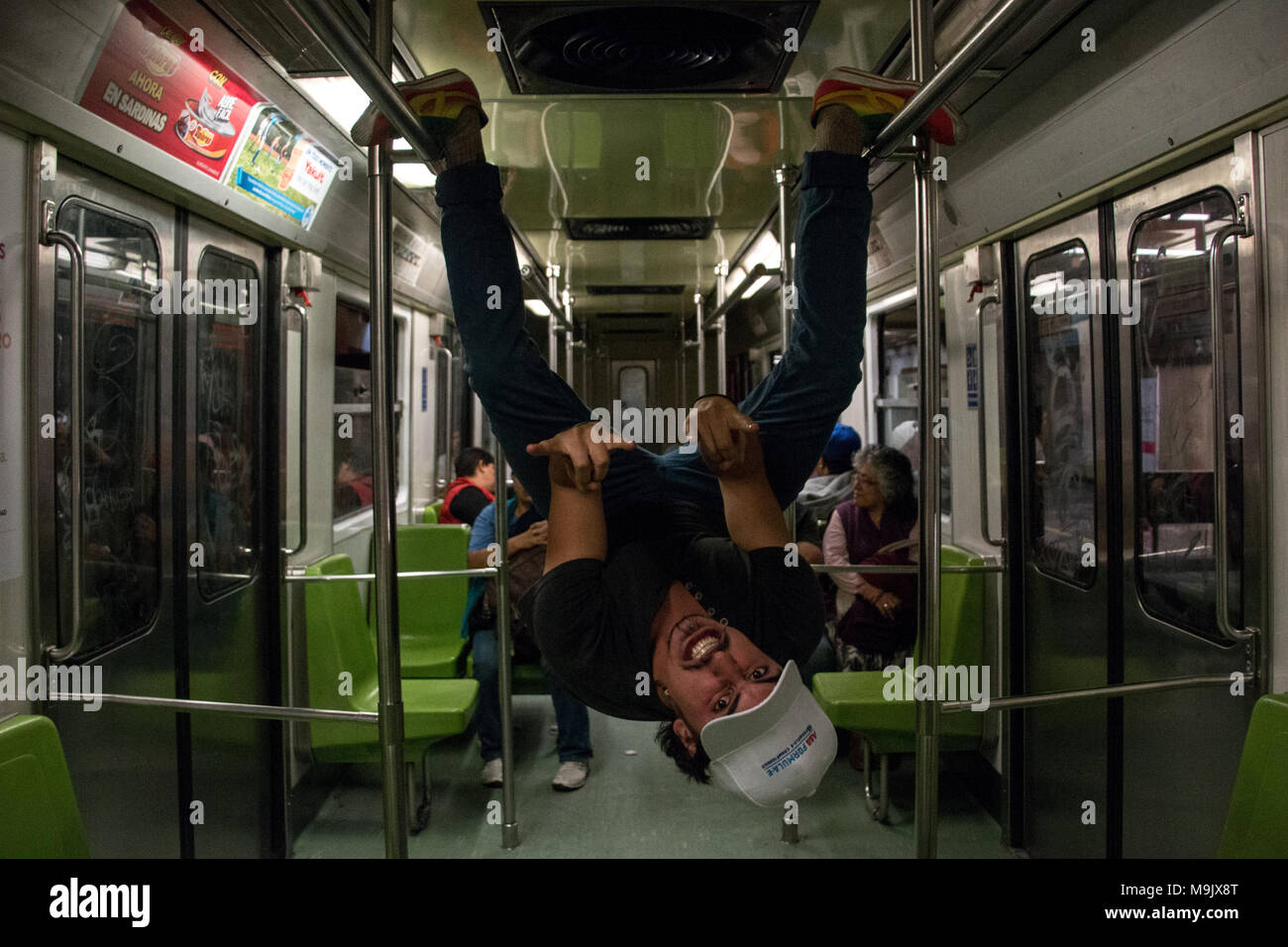 Mexico train metro hi-res stock photography and images - Alamy