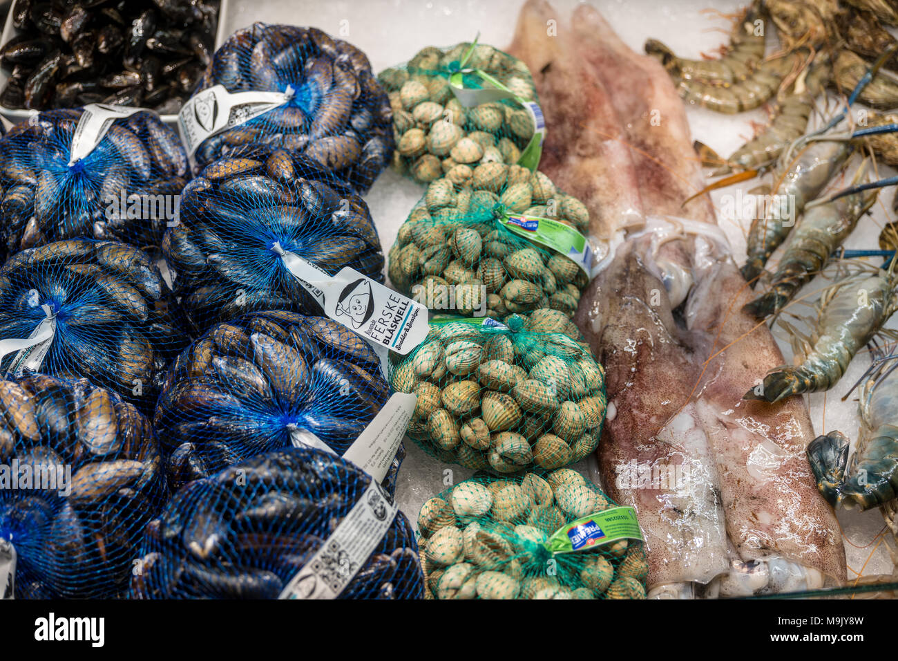 Fish Market in Bergen, Norway Stock Photo - Alamy