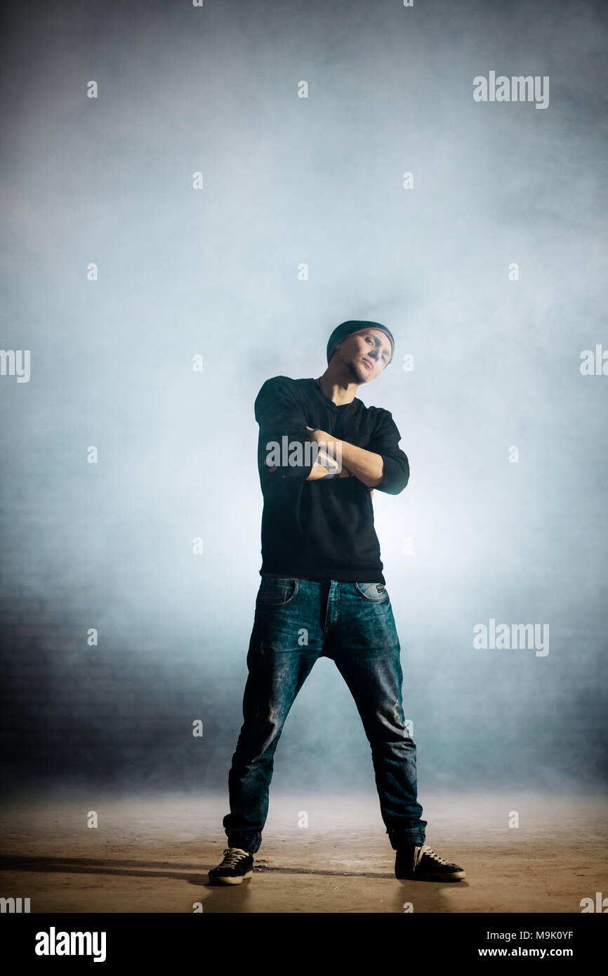 Rapper male standing hi-res stock photography and images - Alamy