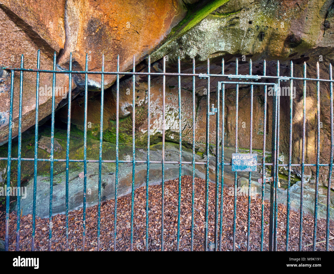 Hermits cave hi-res stock photography and images - Alamy