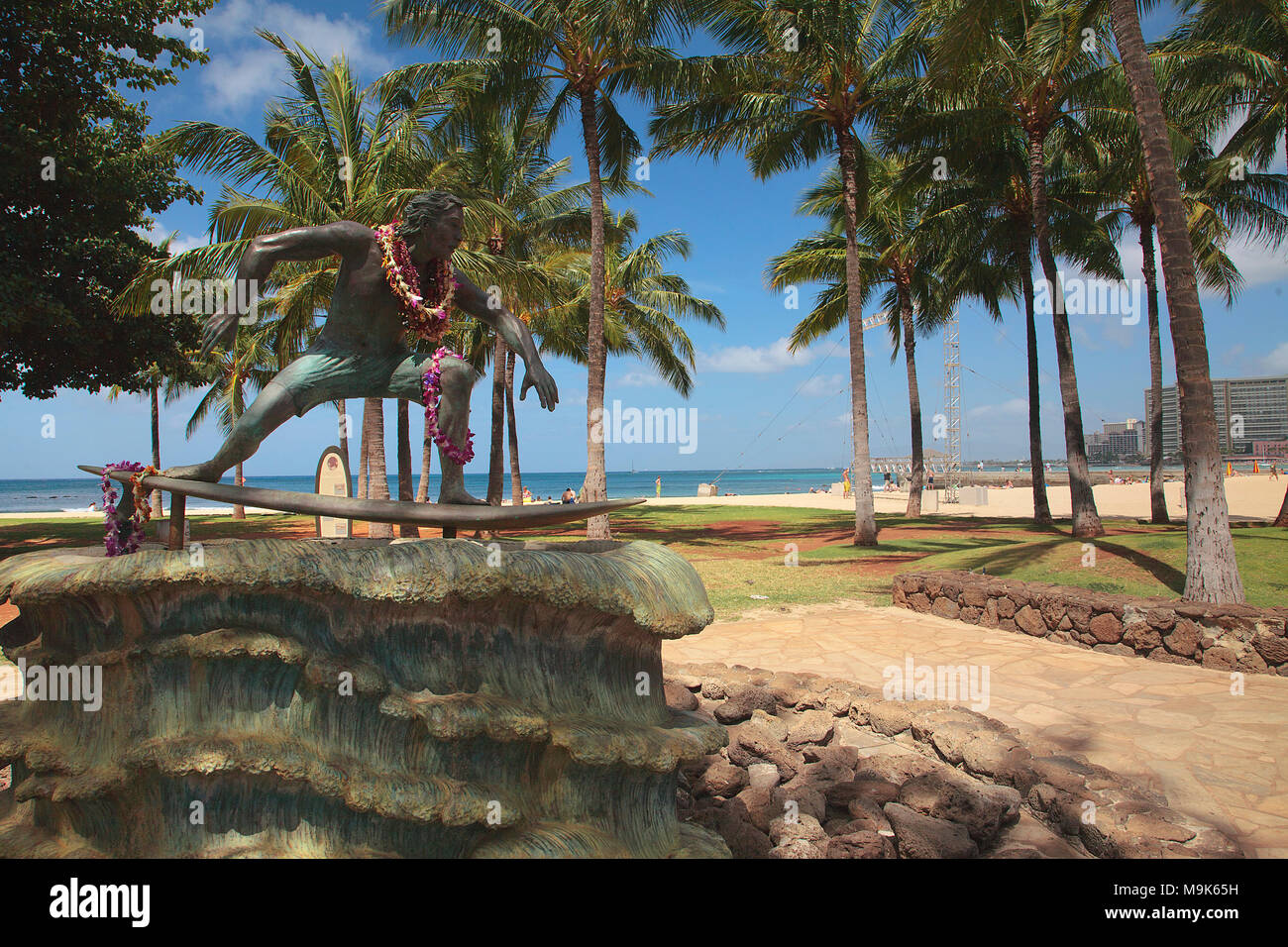 Surfing honolulu hawaii hi-res stock photography and images - Alamy