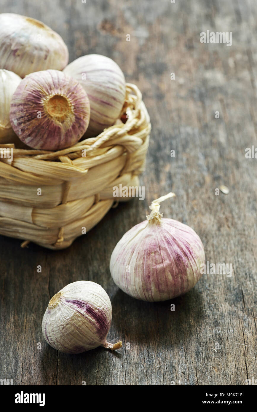 Basket spring bulbs hi-res stock photography and images - Alamy