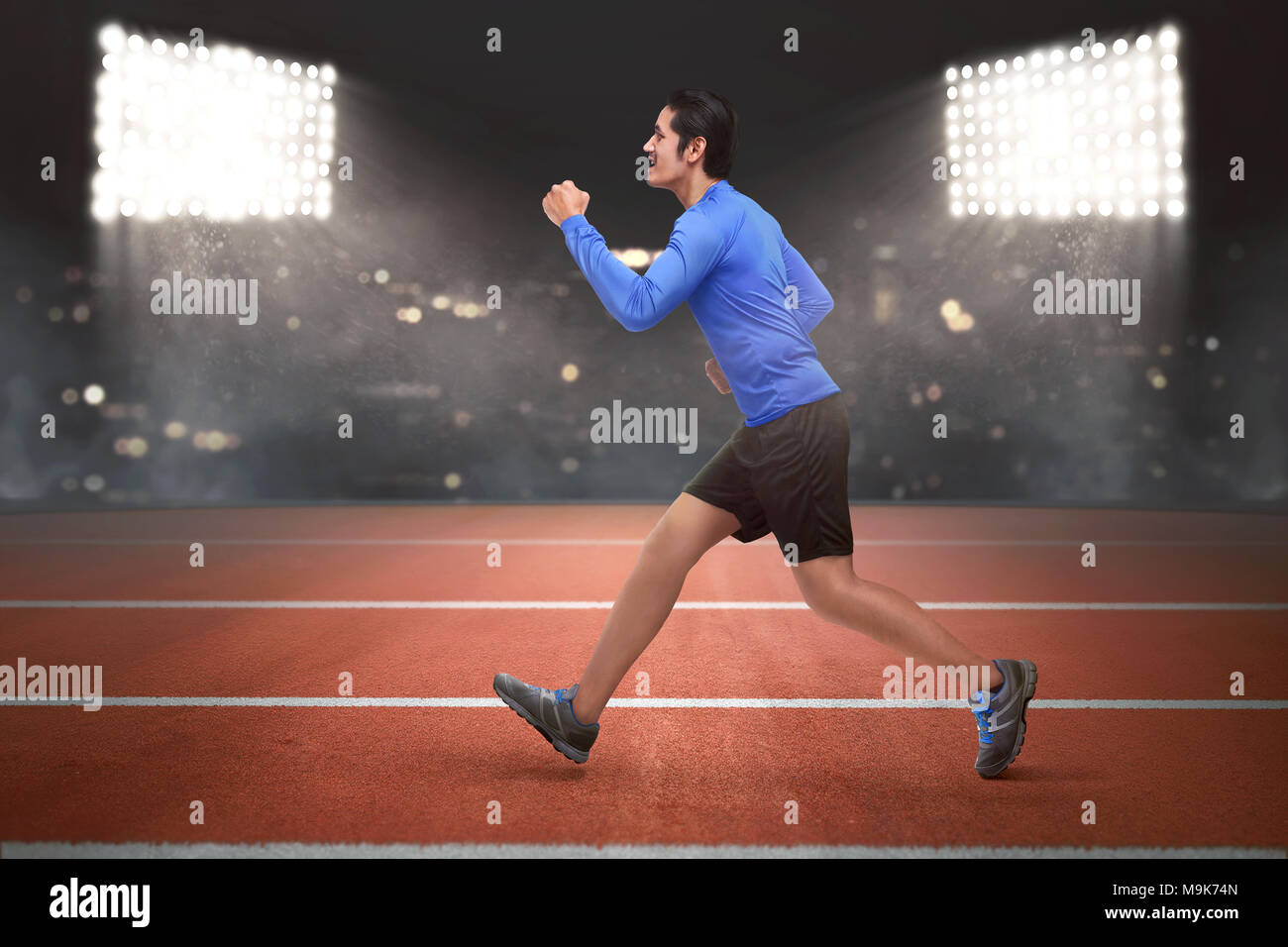 Man jog muscular hi-res stock photography and images - Alamy