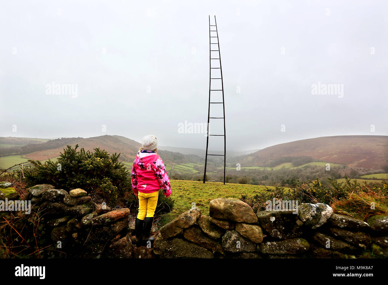 Height 100ft hi-res stock photography and images - Alamy