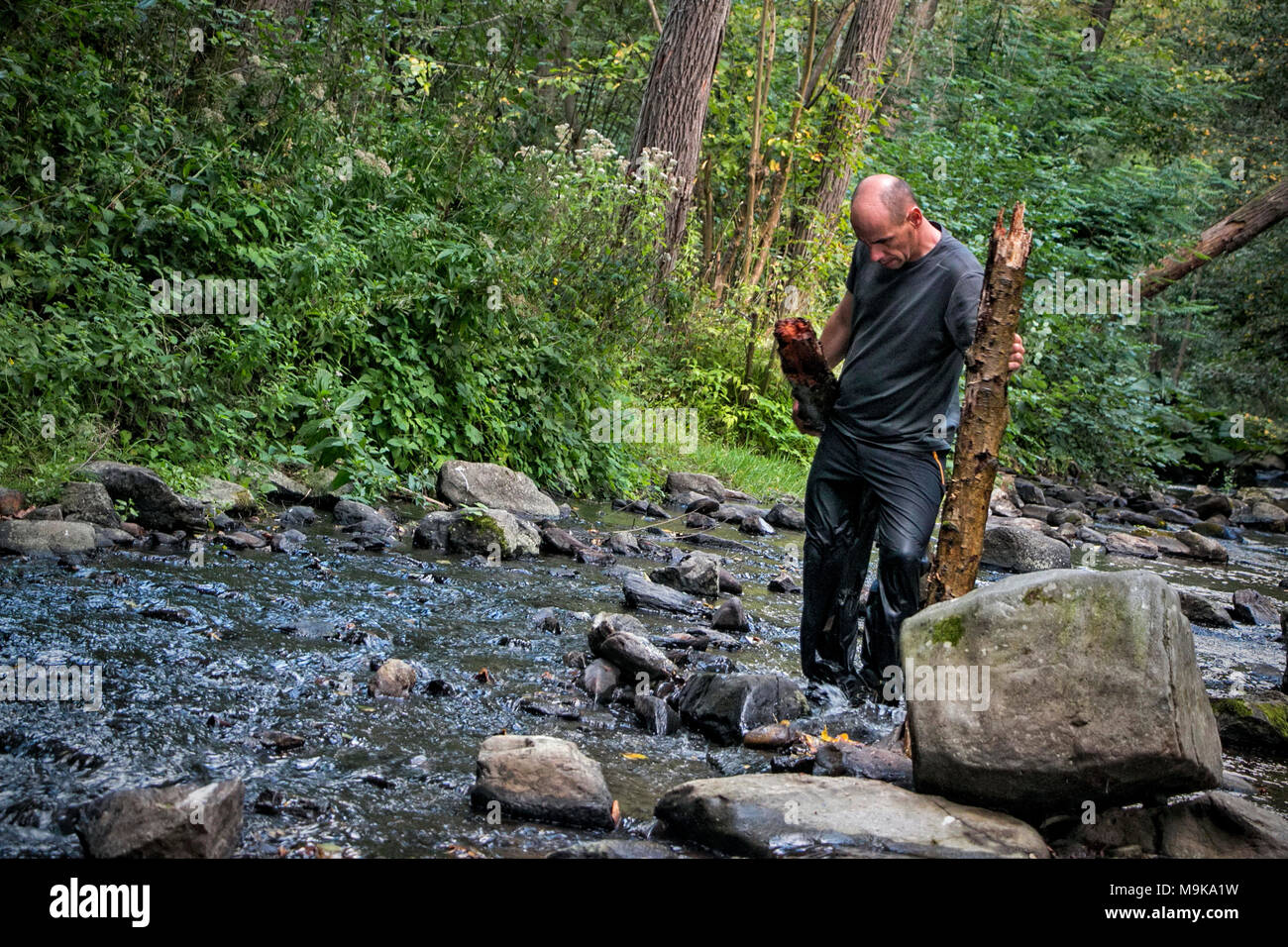 Man vs wild hi-res stock photography and images - Alamy