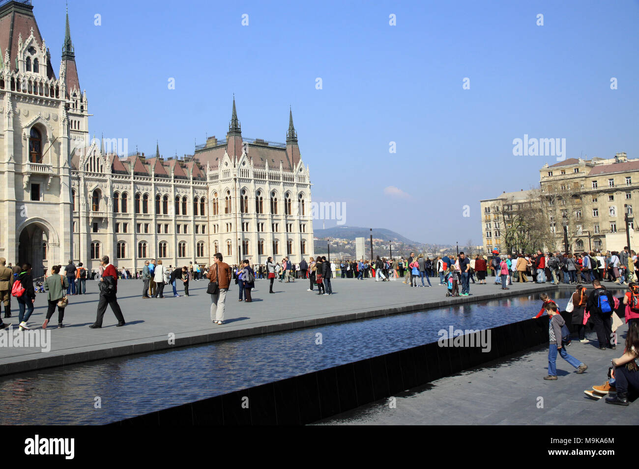 Hungarian parliament buildings hi-res stock photography and images - Alamy