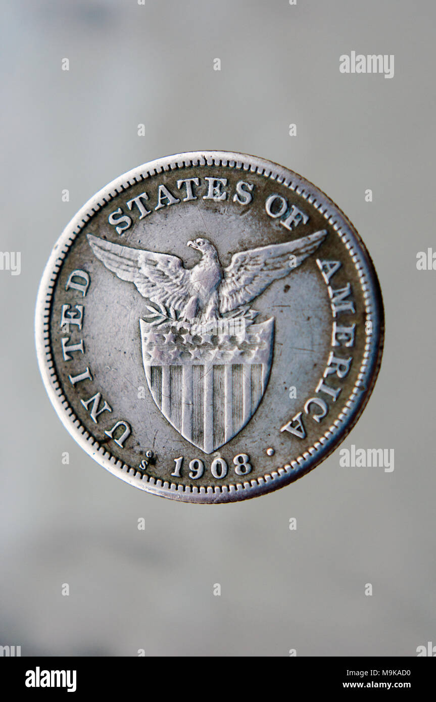 Philippine peso eagle hi-res stock photography and images - Alamy