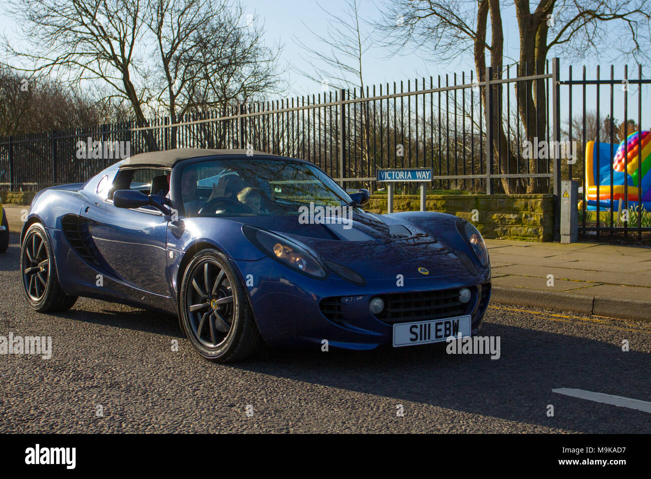 Lotus Elise Magnetic Blue