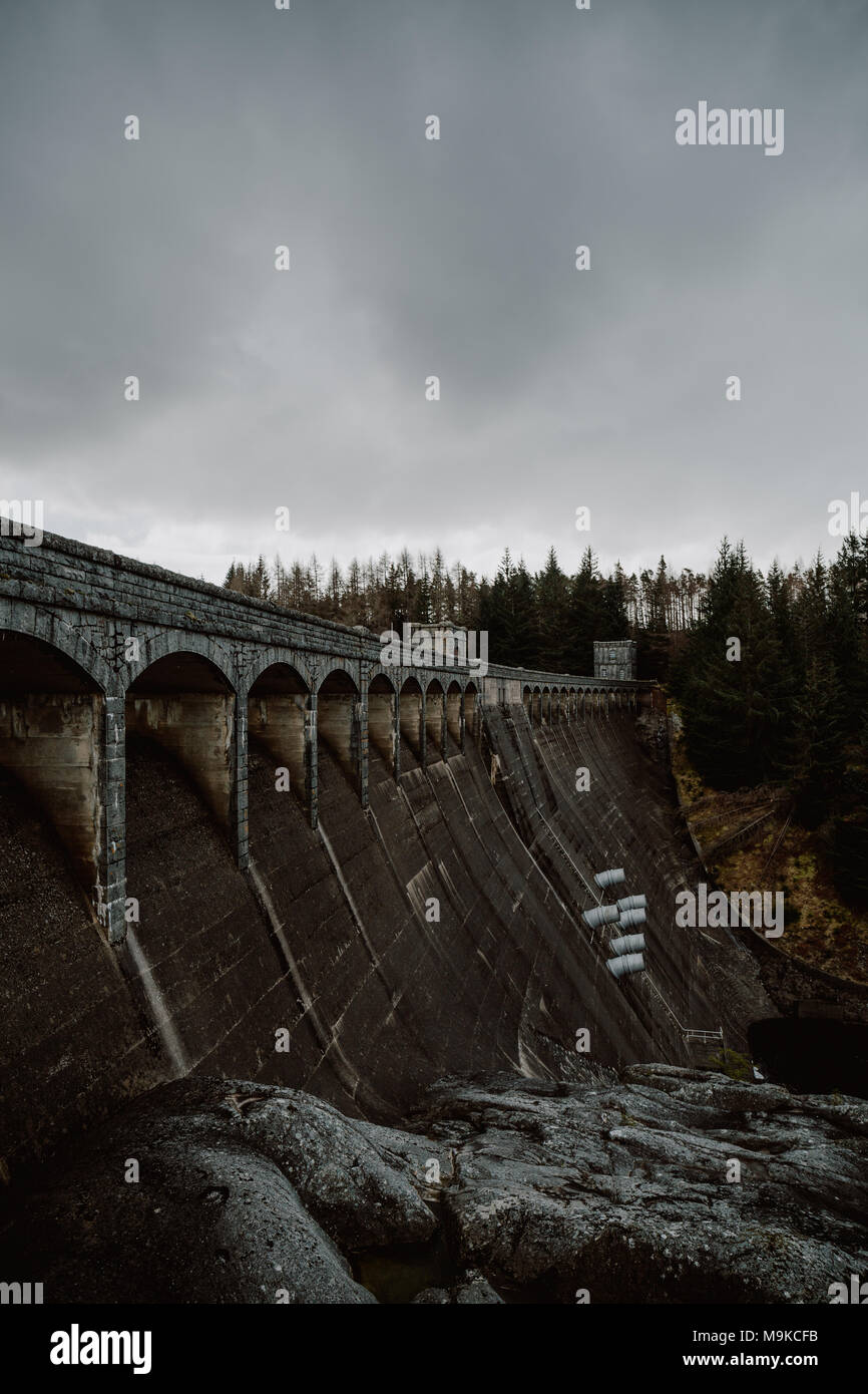 Laggan Dam and Roy bridge on River Spean in Scottish Highlands ...