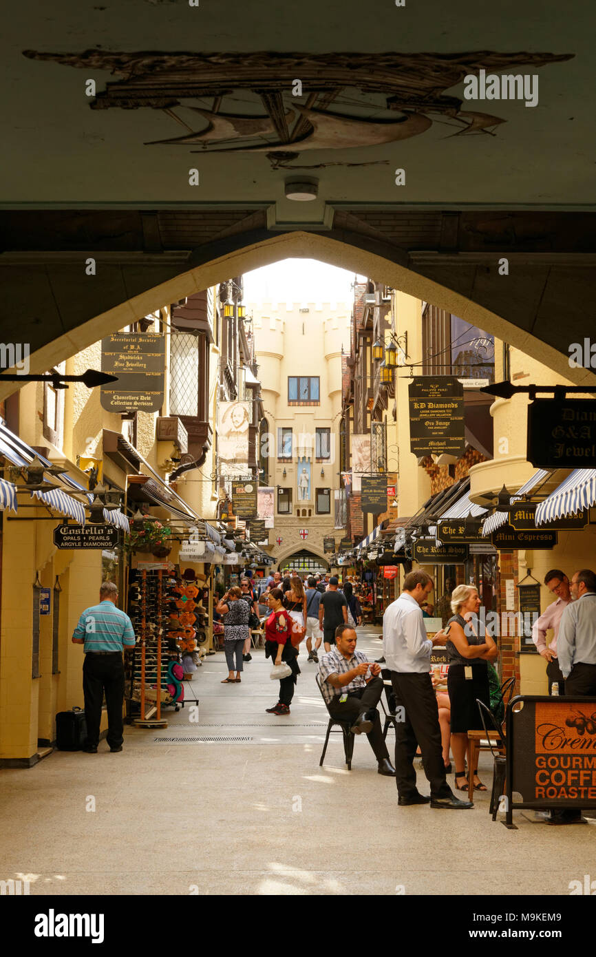 London court hi-res stock photography and images - Alamy