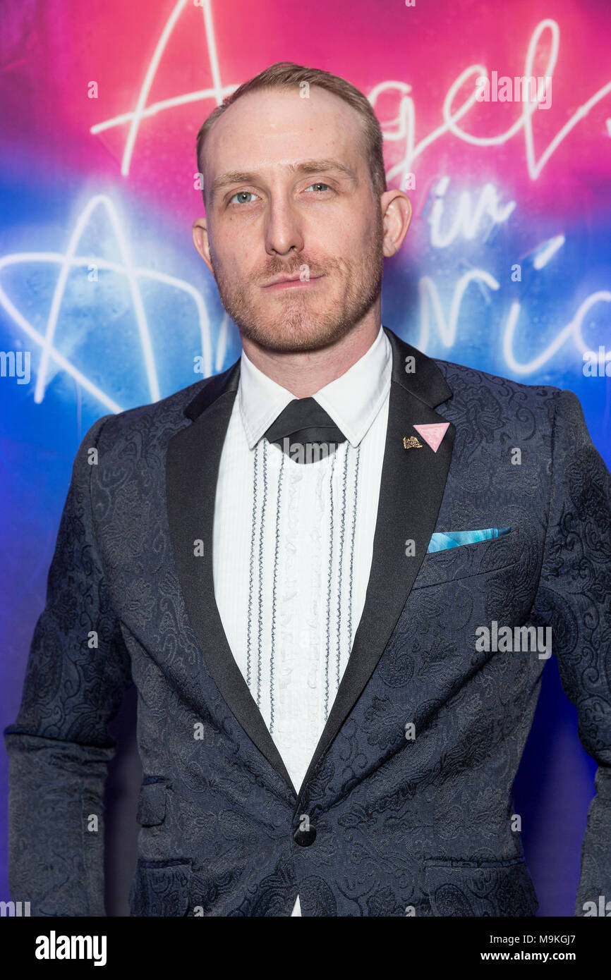 Angels in america play hi-res stock photography and images - Alamy