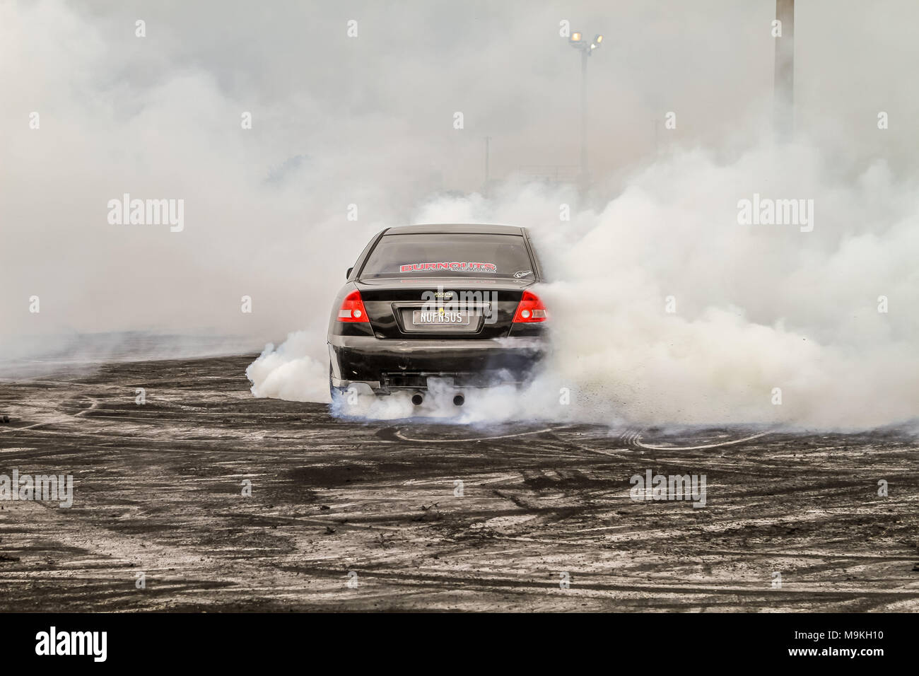All the tyre frying action from the Burnout Competition from Southcoast ...