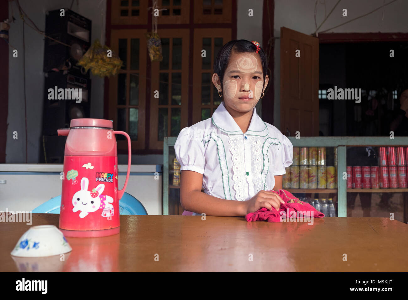 Myanmar shan state girl hi-res stock photography and images - Alamy