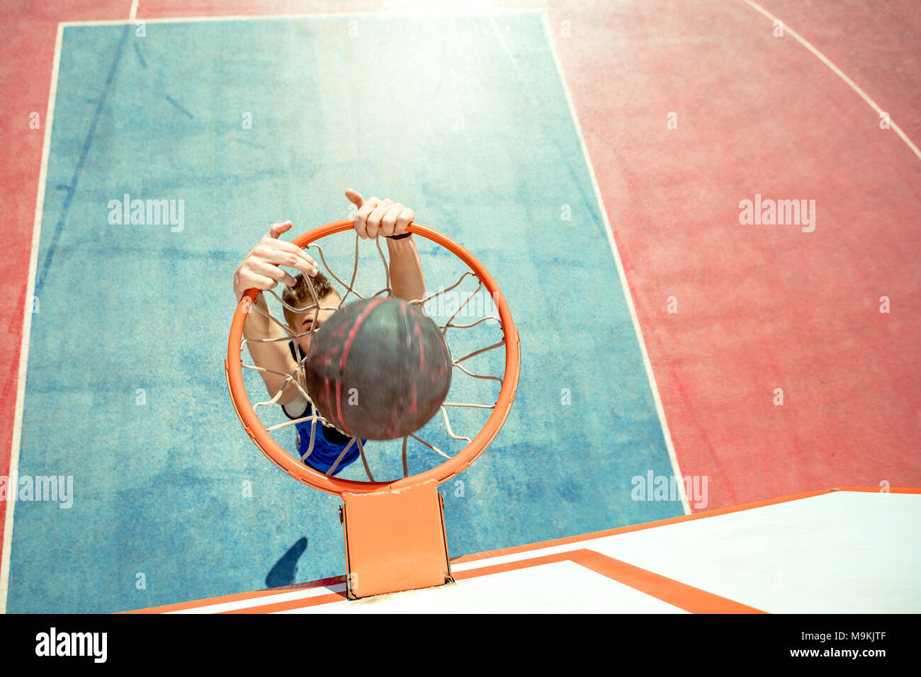 Slamdunk ball hi-res stock photography and images - Alamy
