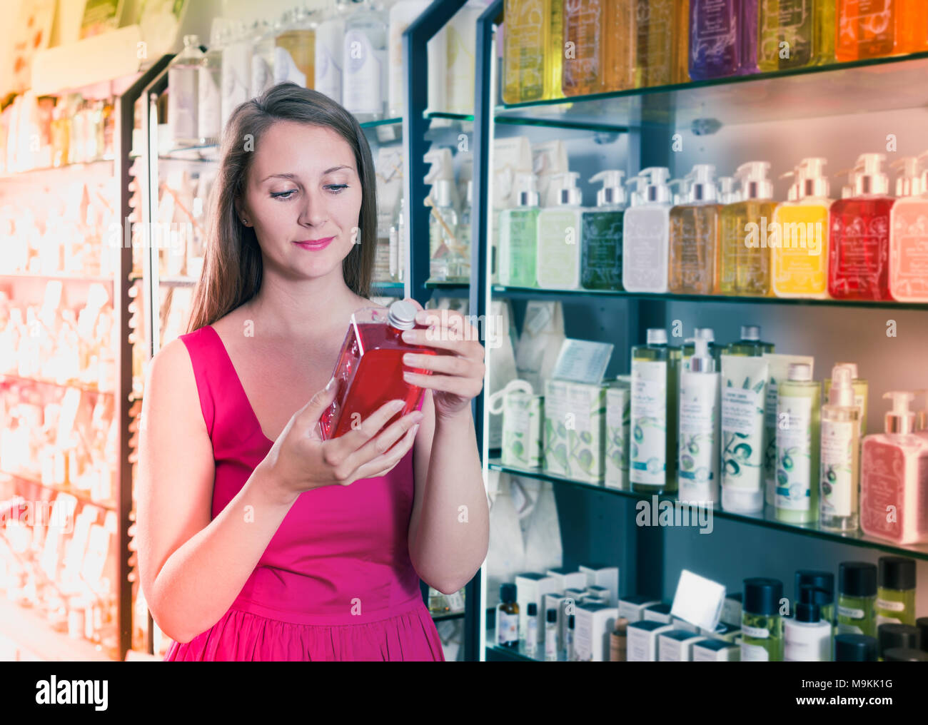 Perfume department hi-res stock photography and images - Alamy