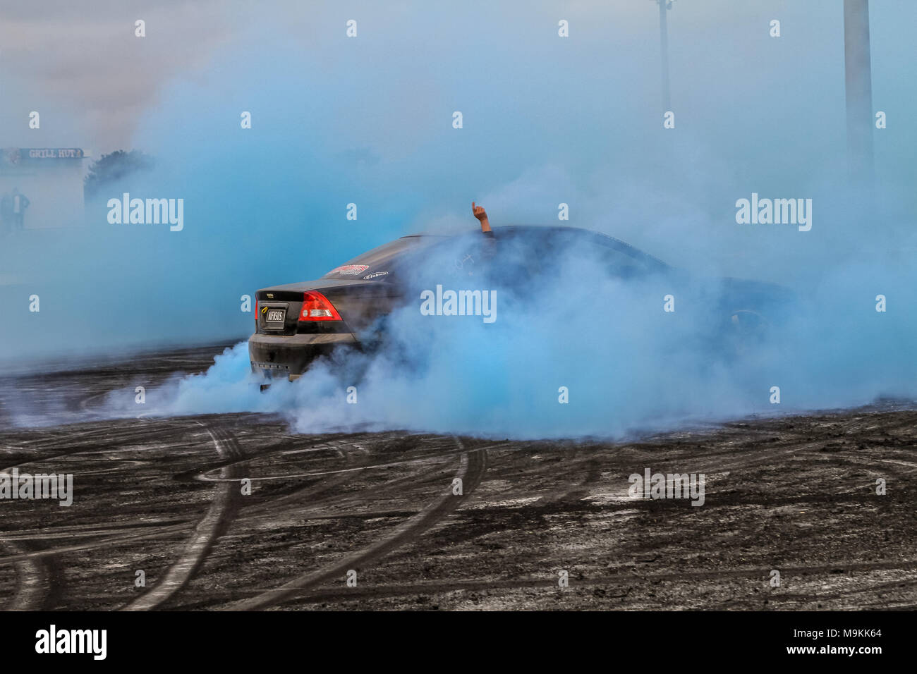 All the tyre frying action from the Burnout Competition from Southcoast ...
