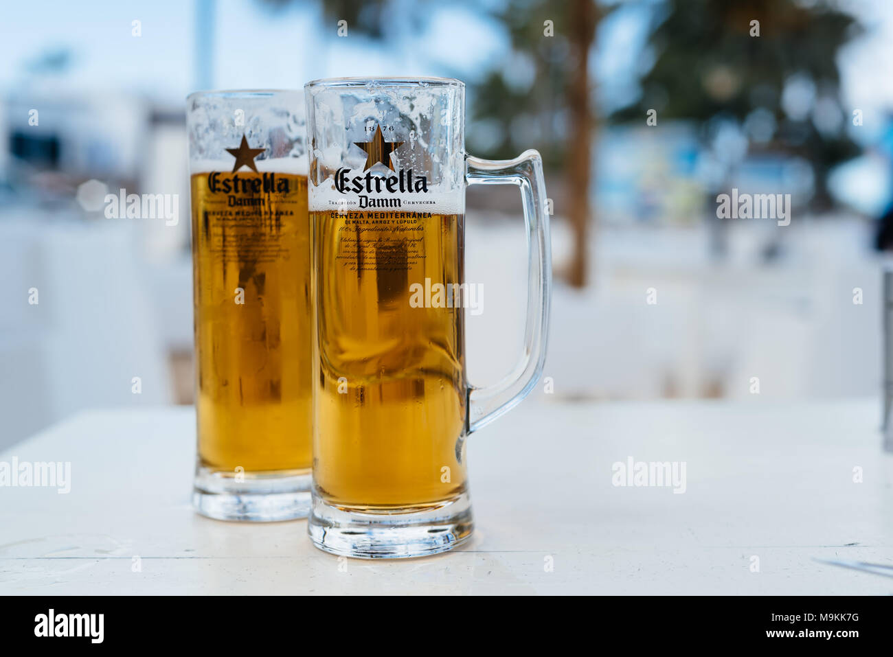 Estrella damm hi-res stock photography and images - Alamy