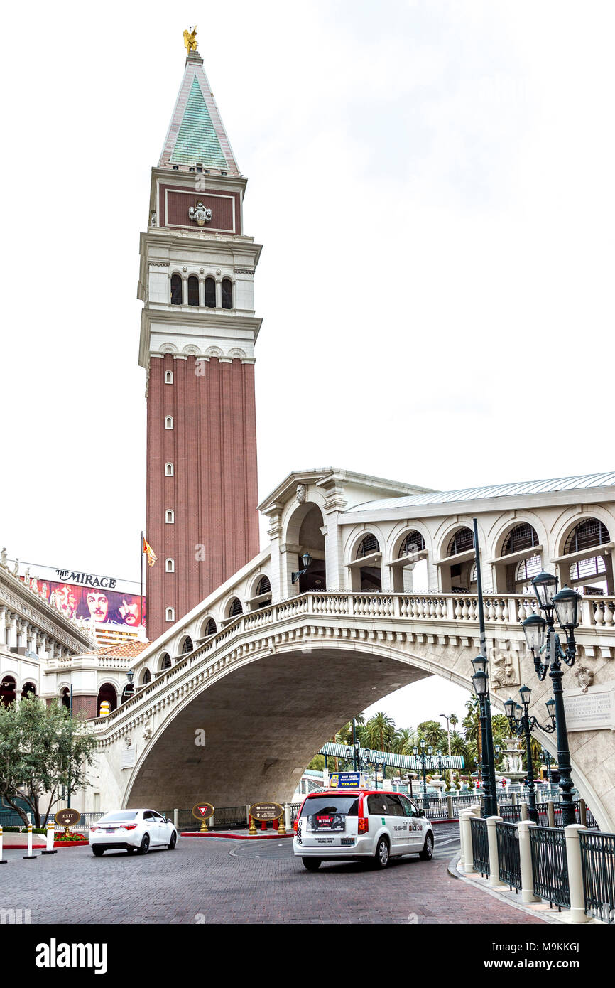 A copy of the Birdge of Sighs at The Venetian hotel and casino, Las ...