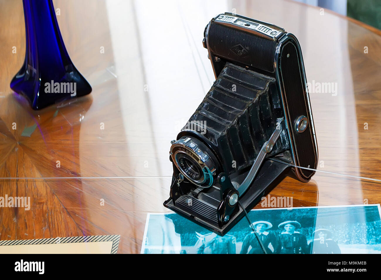 IVADIA, RUSSIA - MARCH 21, 2011: Photo camera of Maria Feodorovna in ...