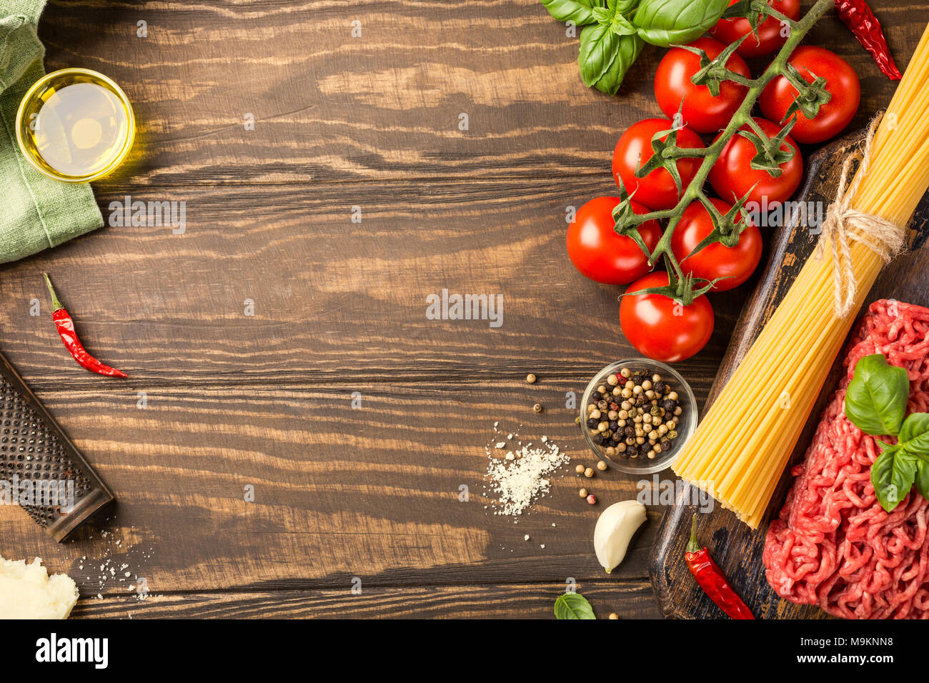 Ingredients for spaghetti Bolognese Stock Photo - Alamy