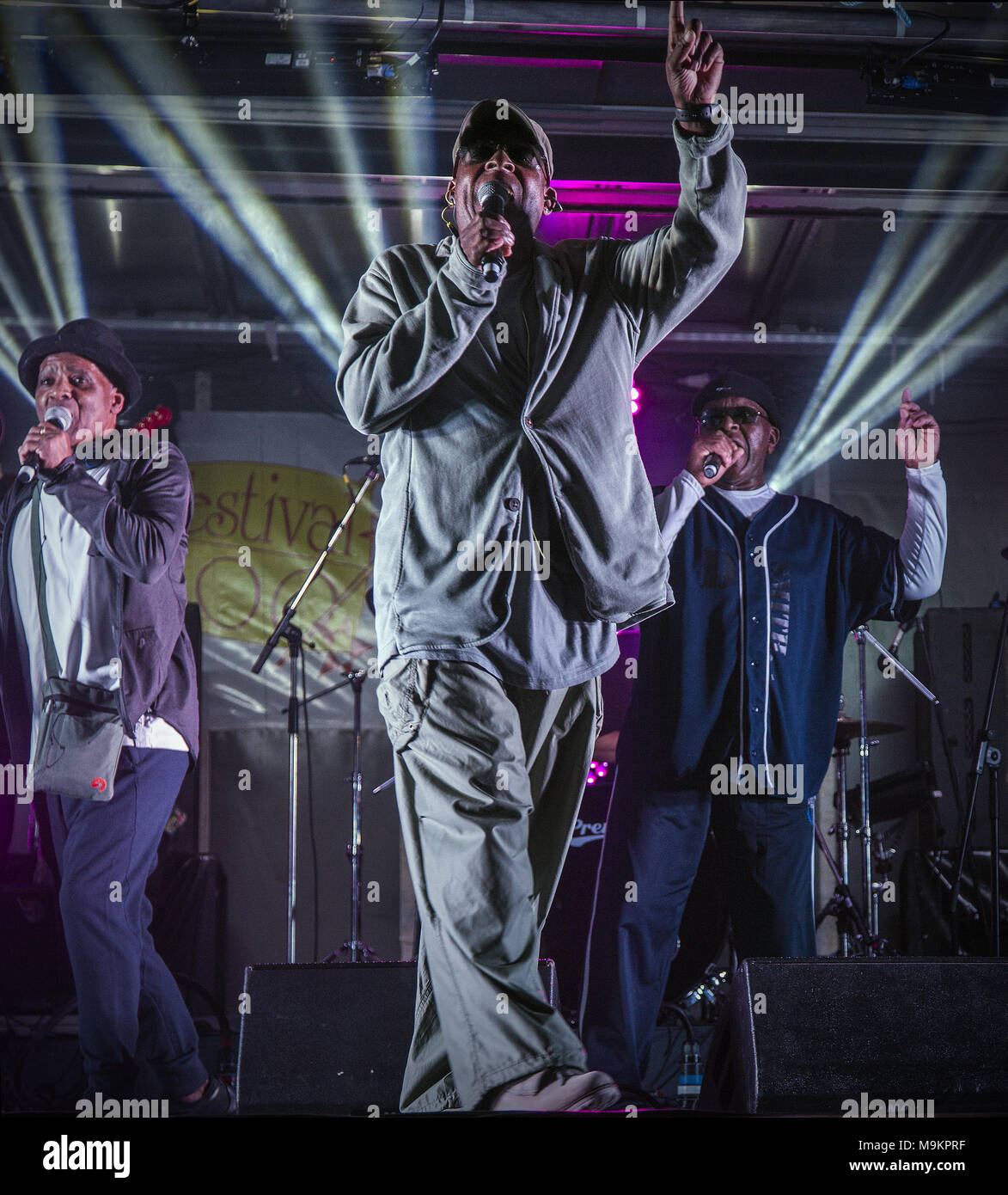 Chris amoo singer hi-res stock photography and images - Alamy