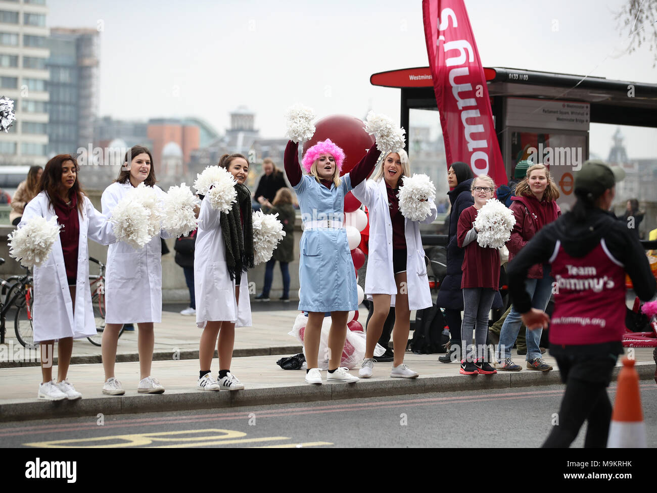 Cheerleaders on the route support the runners the 2018 London Landmarks ...