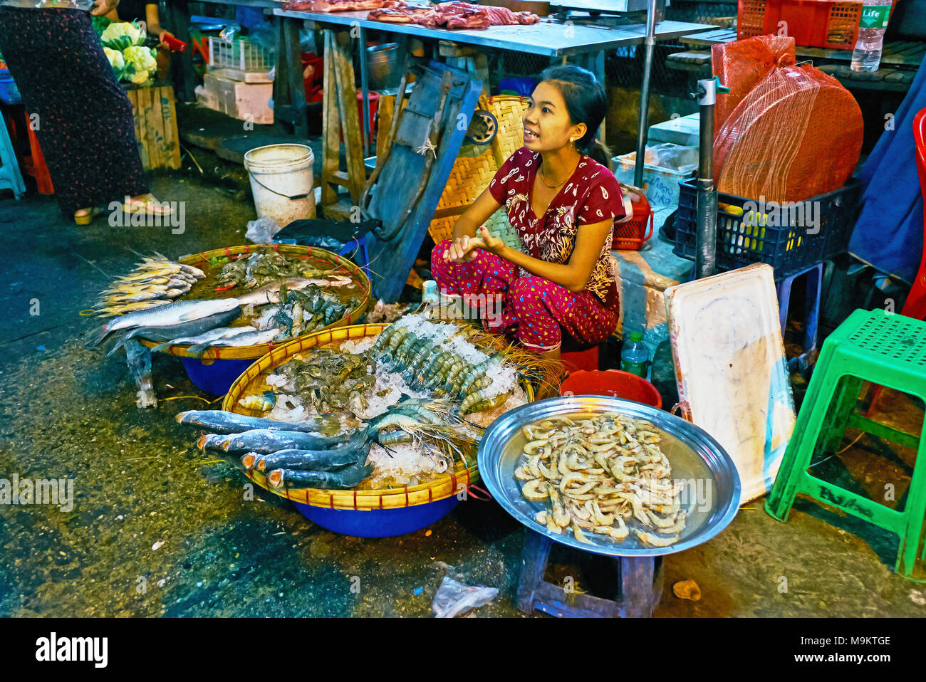 Myanmar seafood cuisine hi-res stock photography and images - Alamy