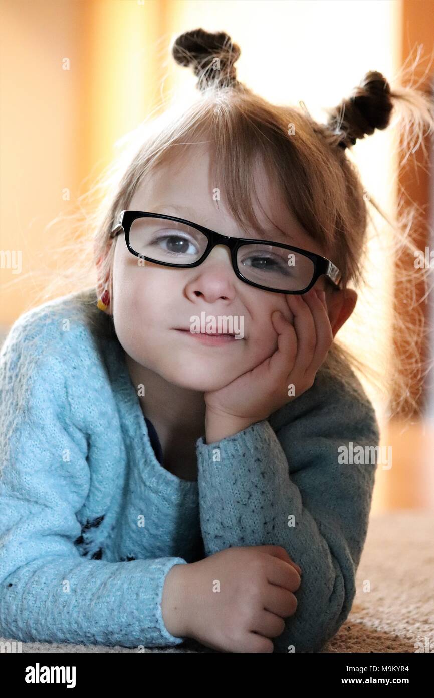 Child thinking dreaming hi-res stock photography and images - Alamy