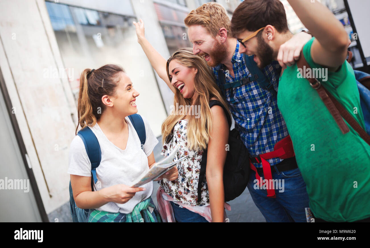 People having fun outdoors hi-res stock photography and images - Alamy