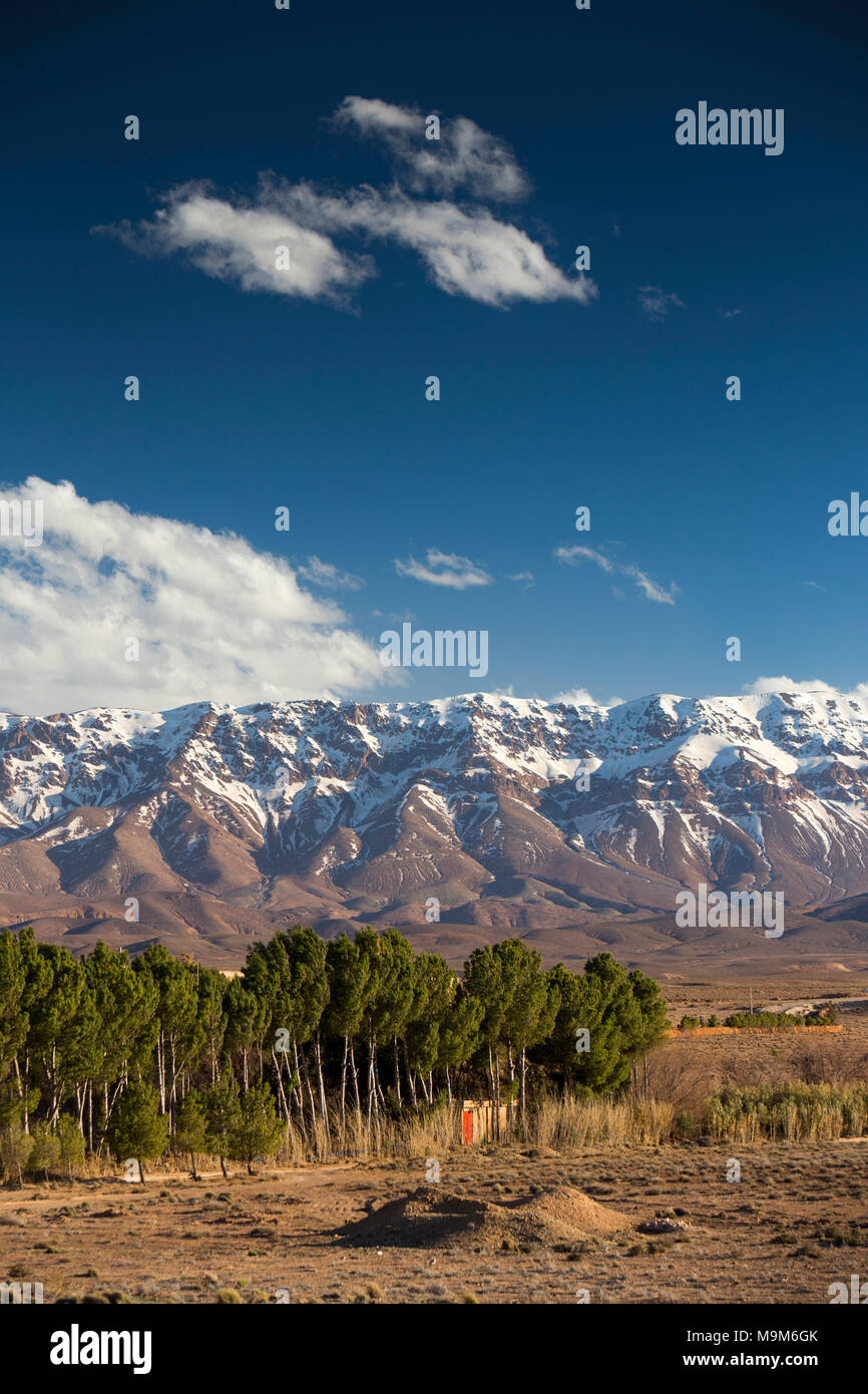 High atlas mountain range hi-res stock photography and images - Alamy