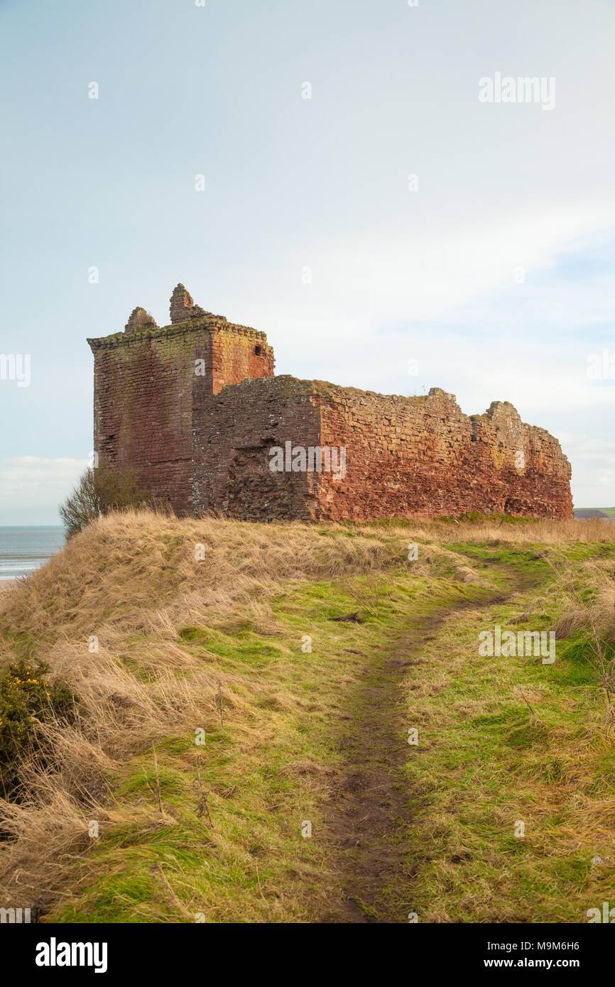 The remains of Red Castle near Lunan Bay Angus Scotland Stock Photo - Alamy