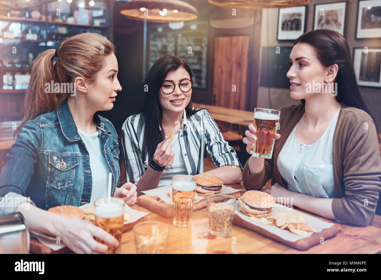 Entertaining conversation hi-res stock photography and images - Alamy