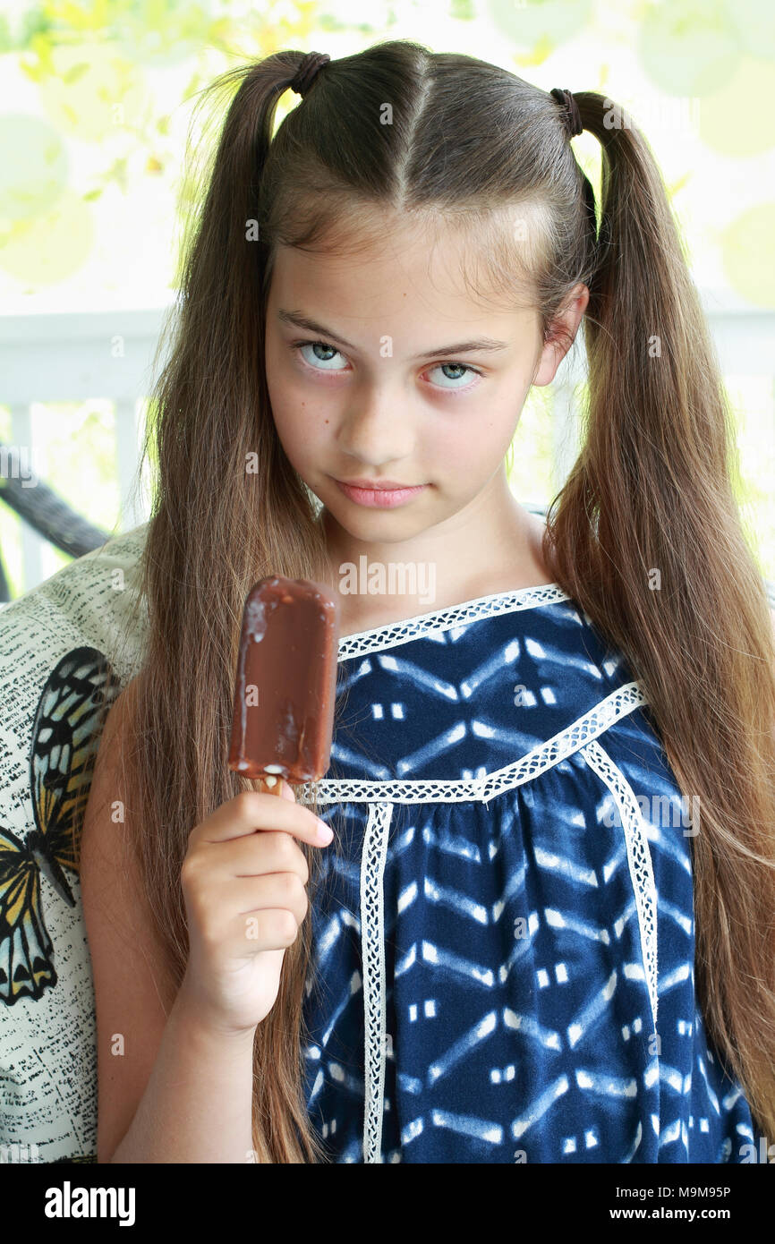 Ice cream on a stick hi-res stock photography and images - Alamy