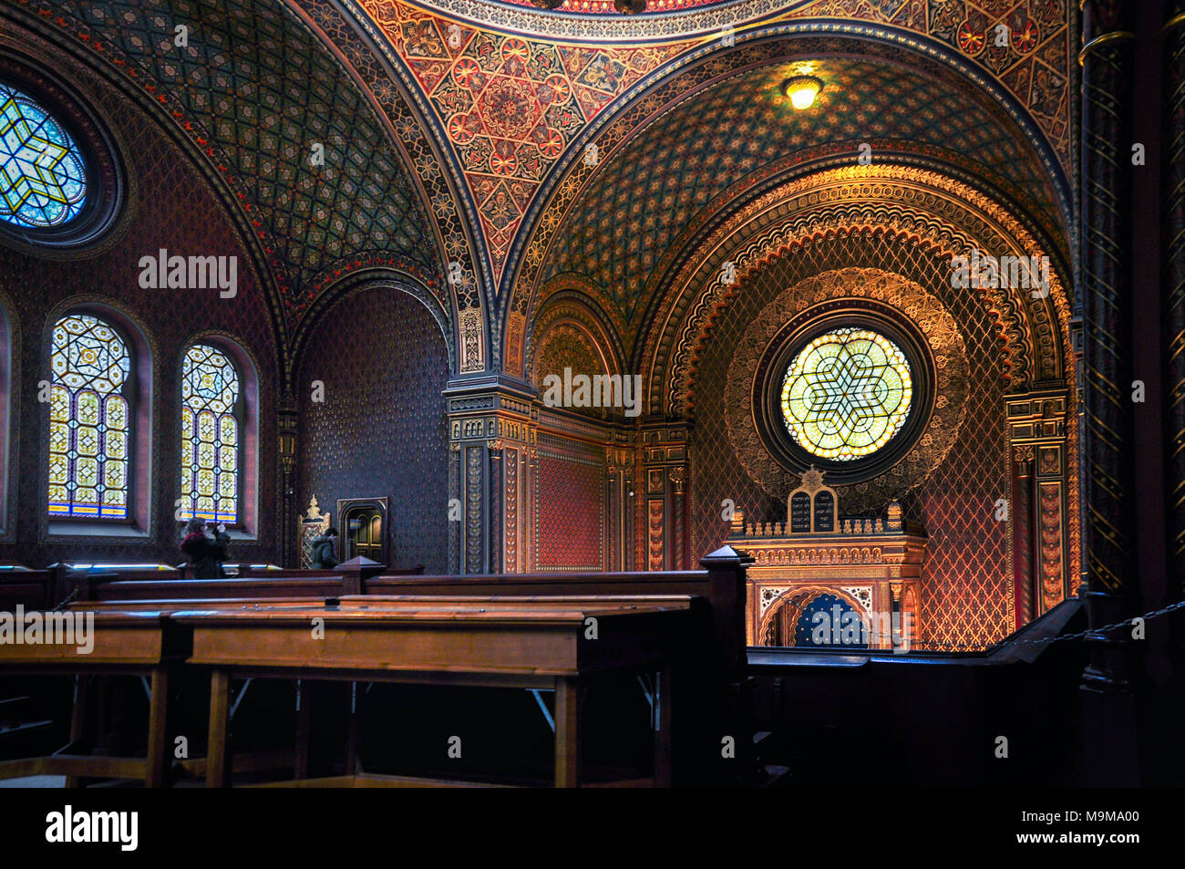 Spanish synagogue interior prague hi-res stock photography and images ...