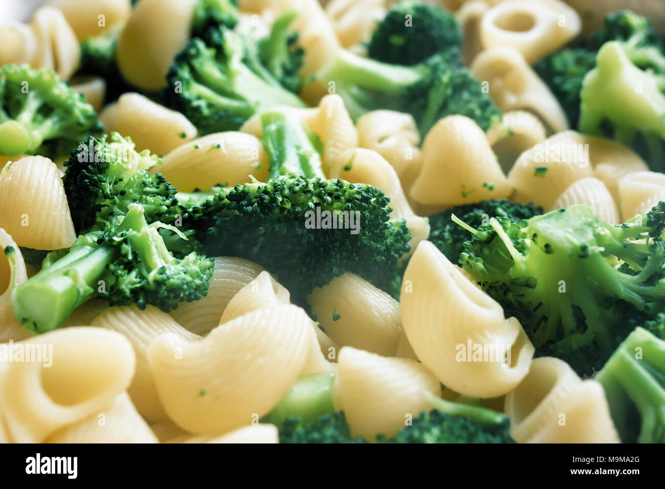 Pasta elbows hi-res stock photography and images - Alamy