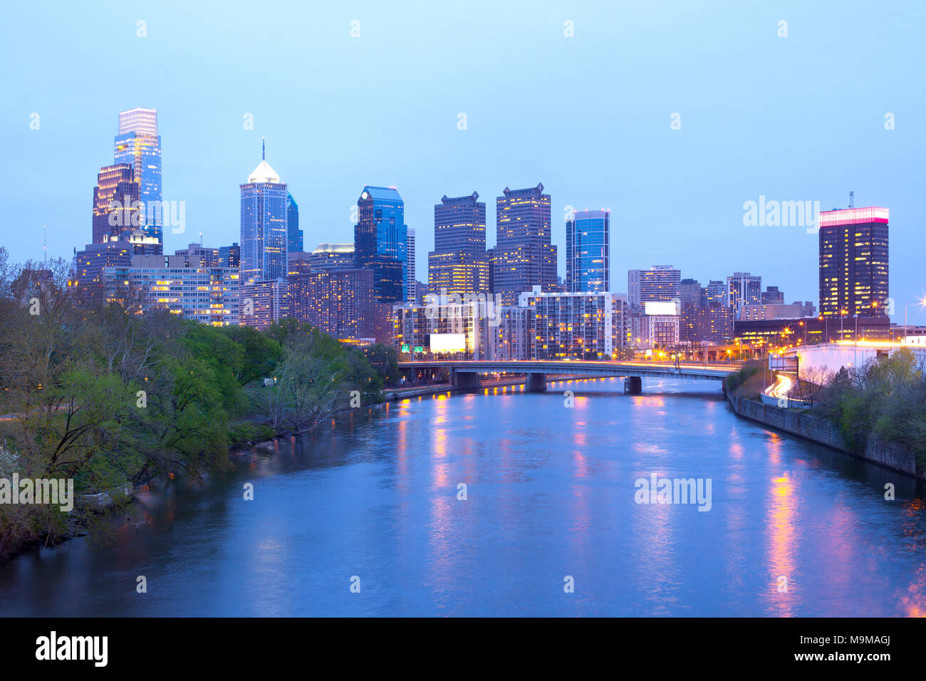 Schuylkill River and city skyline, Philadelphia, Pennsylvania, USA ...