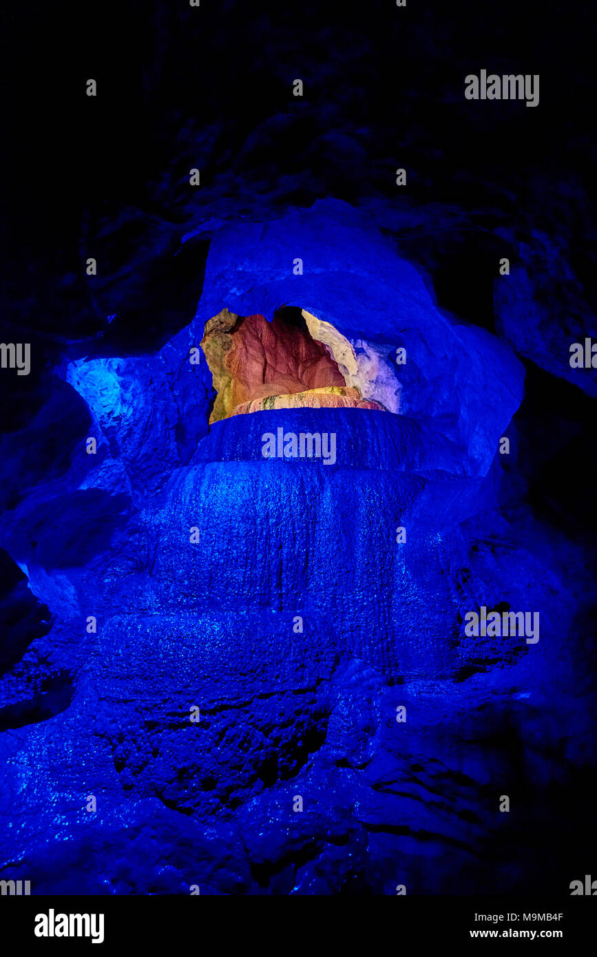 Cheddar gorge cheese caves hi-res stock photography and images - Alamy